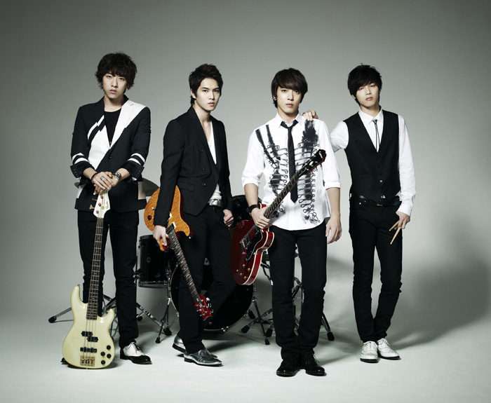 Robot – CN Blue – KPOPREVIEWED