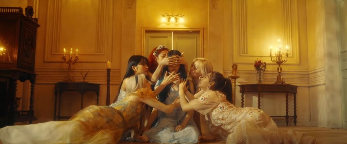 [Review] Apple – GFriend – KPOPREVIEWED