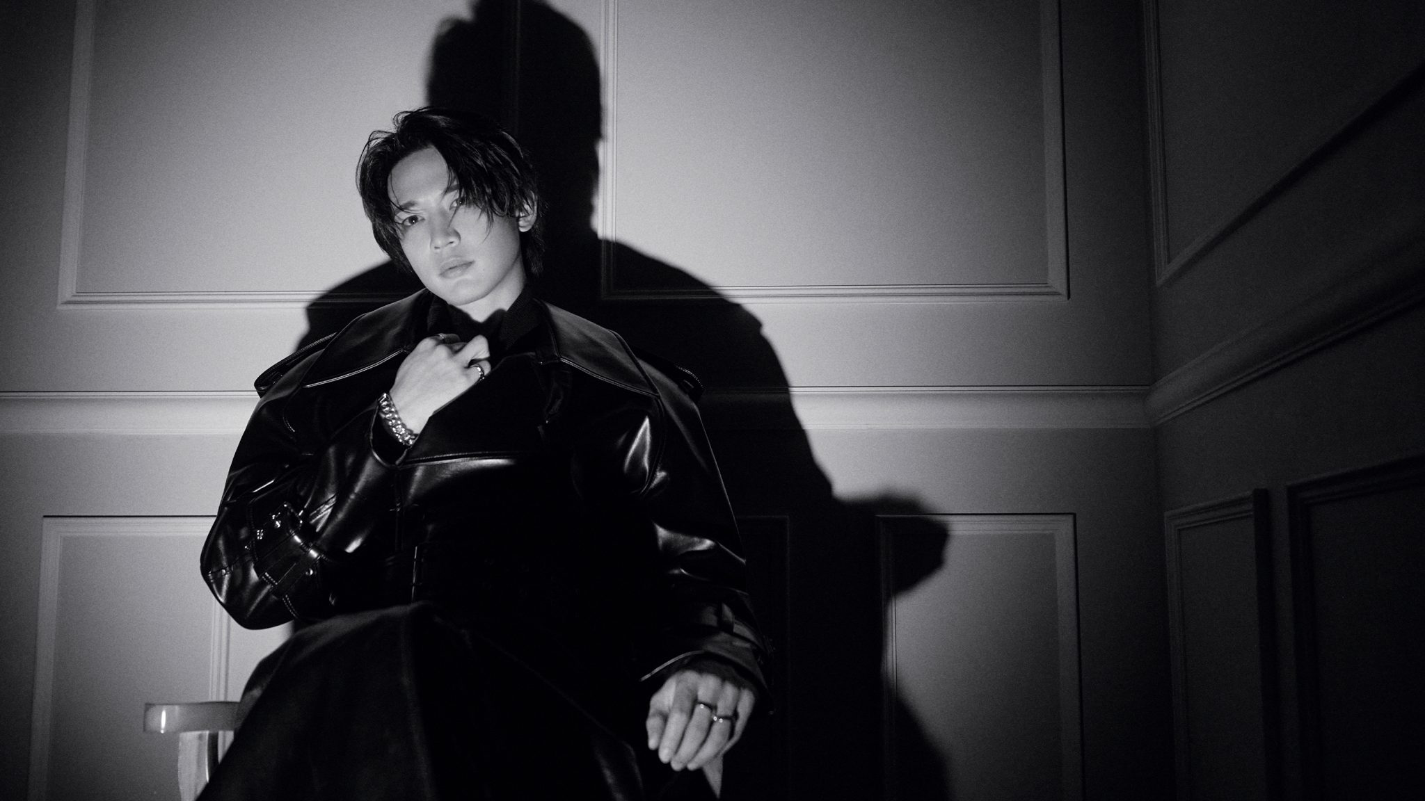 [Album Review] CHASE (1st Mini Album) – MINHO (SHINee) – KPOPREVIEWED