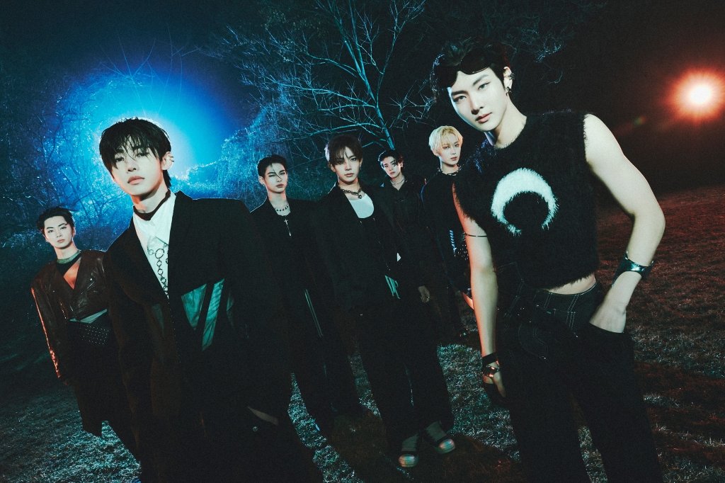 [Album Review] ROMANCE: UNTOLD / ROMANCE: UNTOLD -daydream- (2nd Studio ...